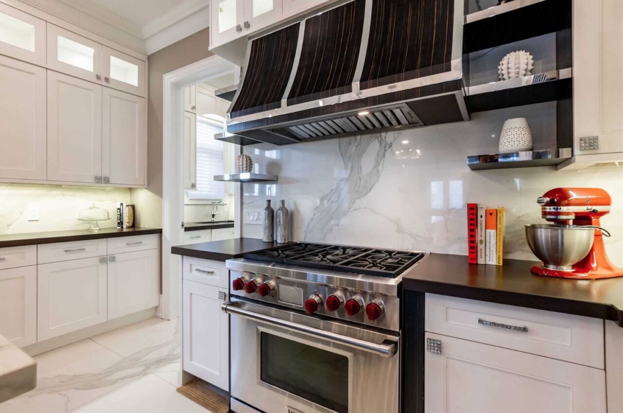 Source: Raptors'' star Kyle Lowry lists his luxury Toronto home