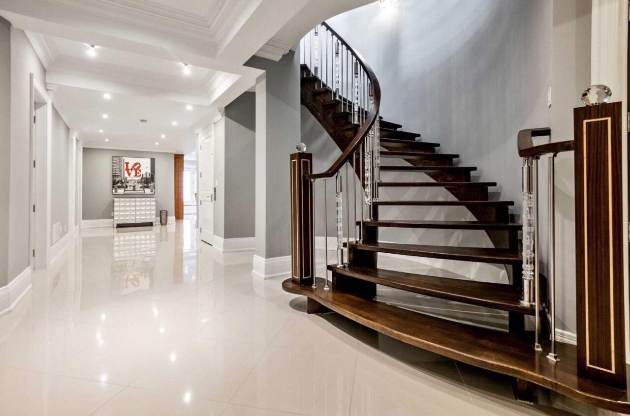 Source: Raptors'' star Kyle Lowry lists his luxury Toronto home