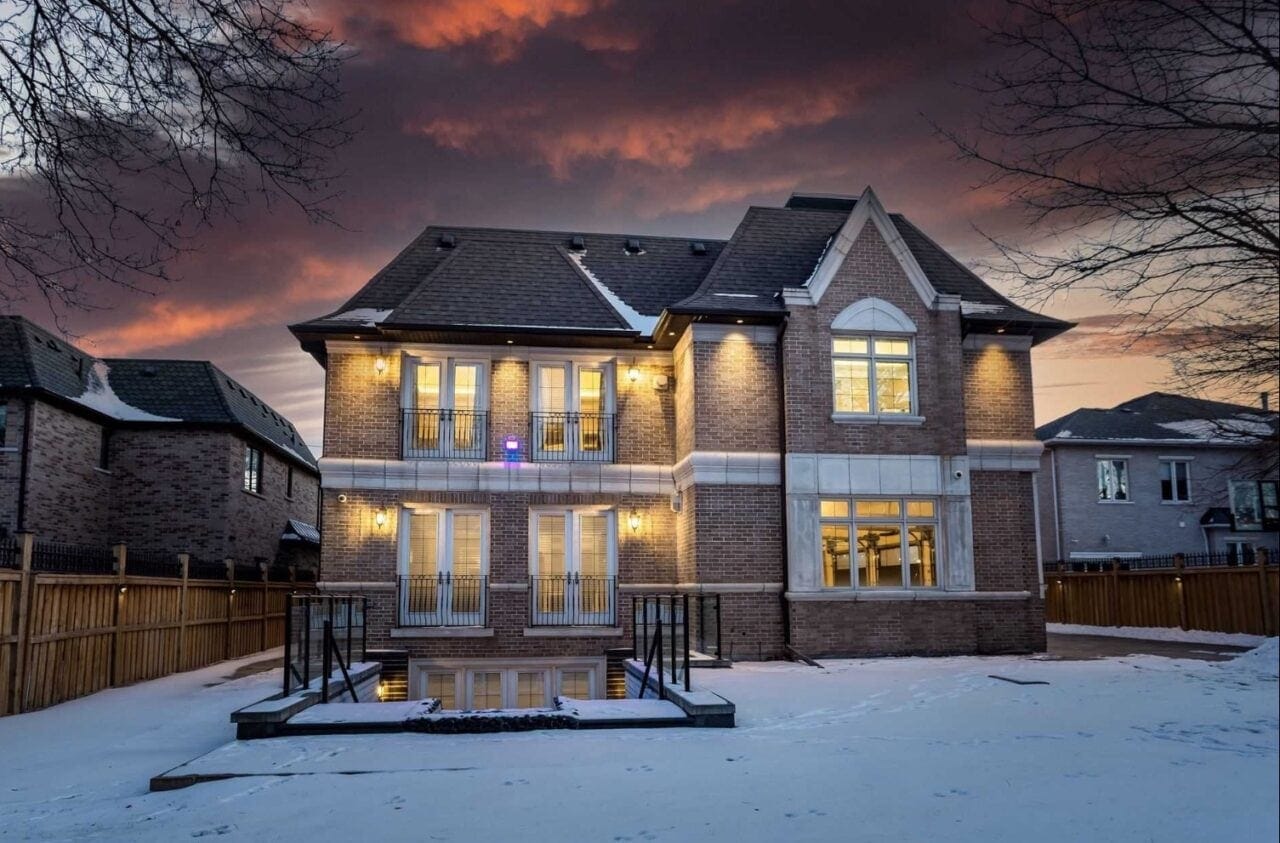 Source: Raptors'' star Kyle Lowry lists his luxury Toronto home