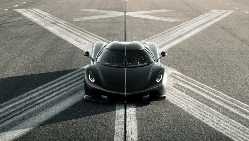 Koenigsegg Jesko Absolut reaches top speed of 330 mph
