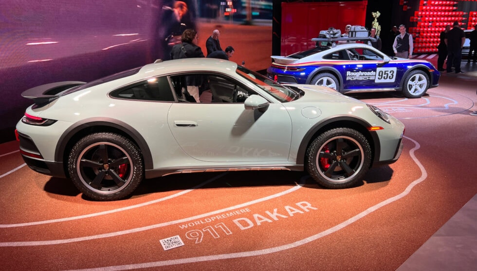 Off-road Porsche 911 Dakar is a rally-ready masterpiece