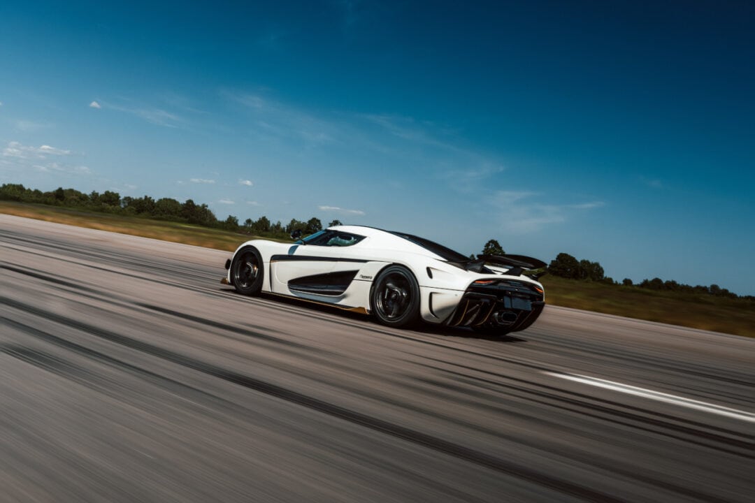 Explore the specs of the Koenigsegg Regera